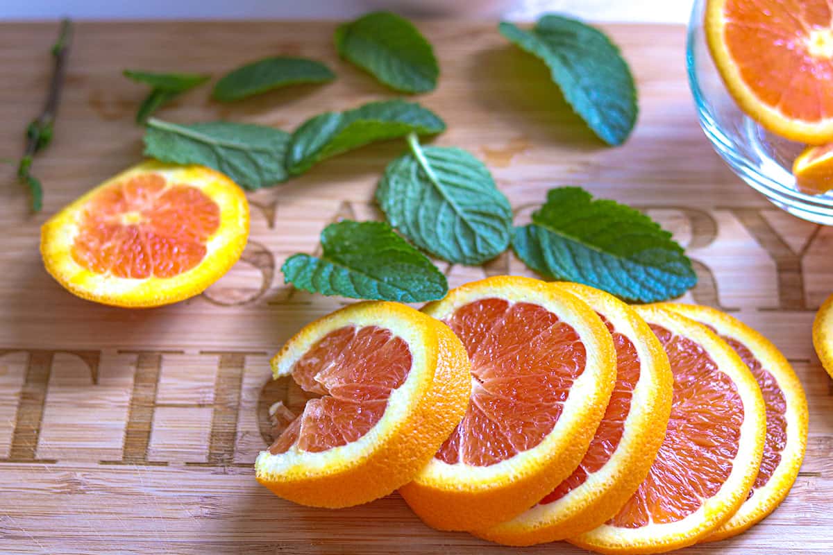 Super Delicious Orange Infused Water - Savory Thoughts