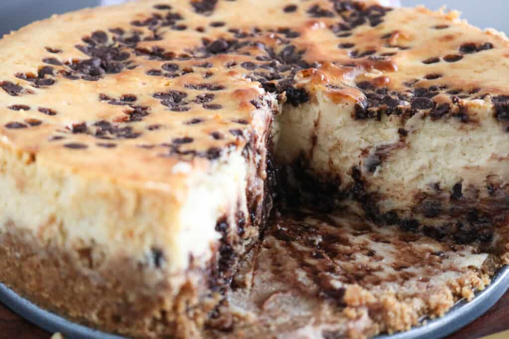 Air Fryer Cheese Cake Recipe With Chocolate Chips - Savory Thoughts