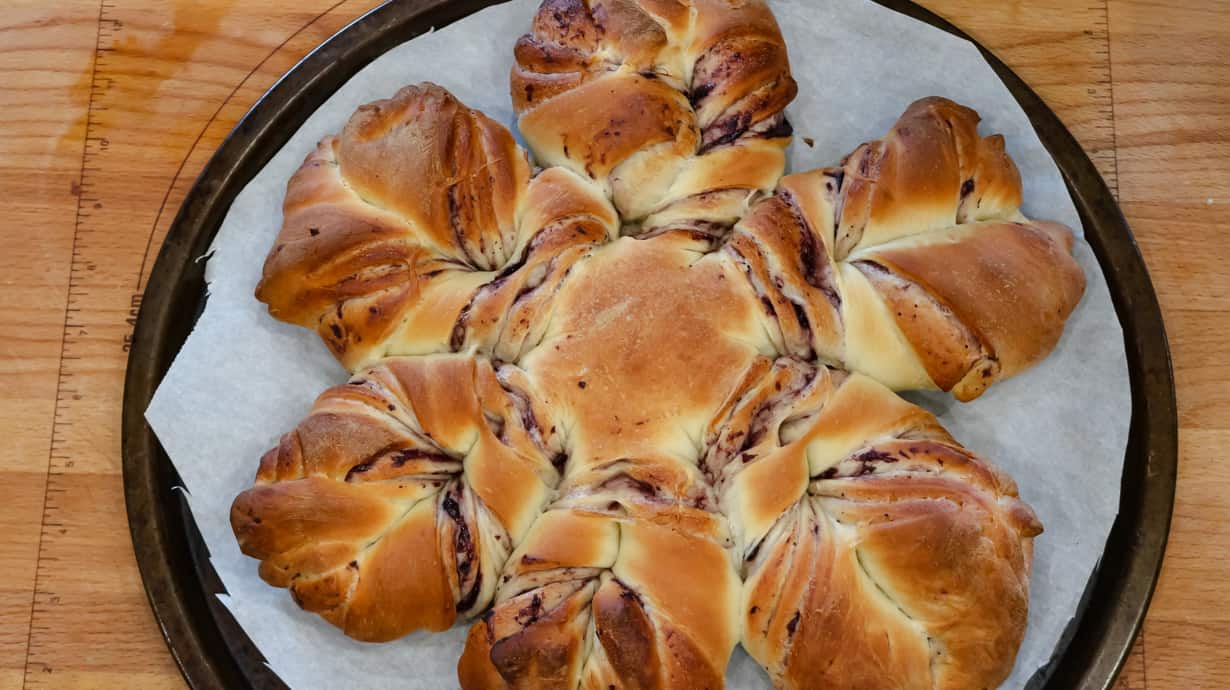 Twisted Bread With Blueberry Jam - Savory Thoughts