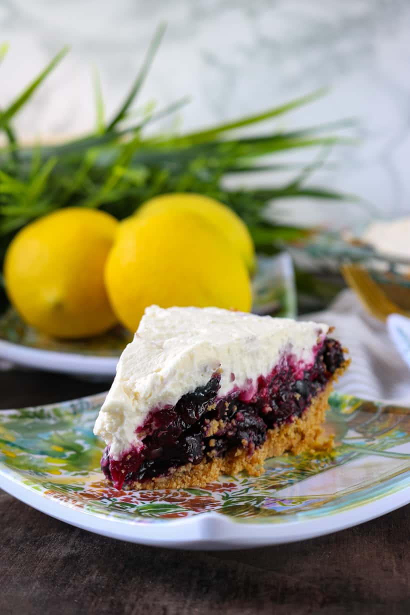 No Bake Blueberry Pie With Whipped Cream - Savory Thoughts