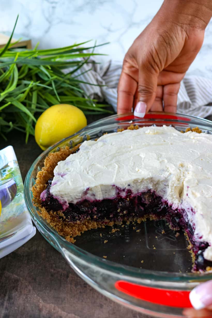 No Bake Blueberry Pie With Whipped Cream - Savory Thoughts