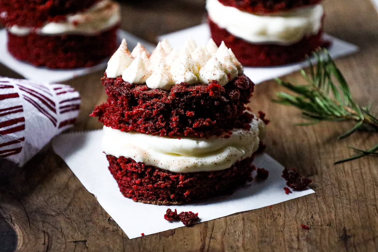 Mini Red Velvet Cake - Savory Thoughts