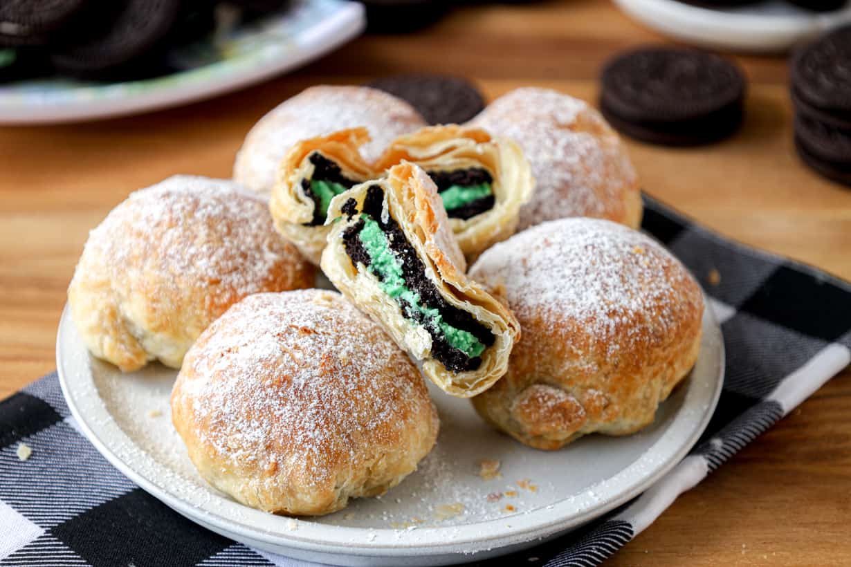 Indulging Air Fryer Oreos Recipe - Savory Thoughts